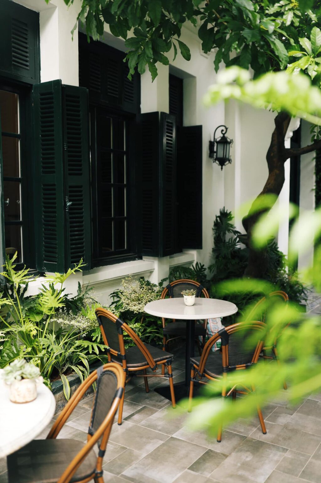 Top 10 Quán Cafe View Đẹp Ba Đình Hà Nội 2025 | Địa Chỉ & Đánh Giá